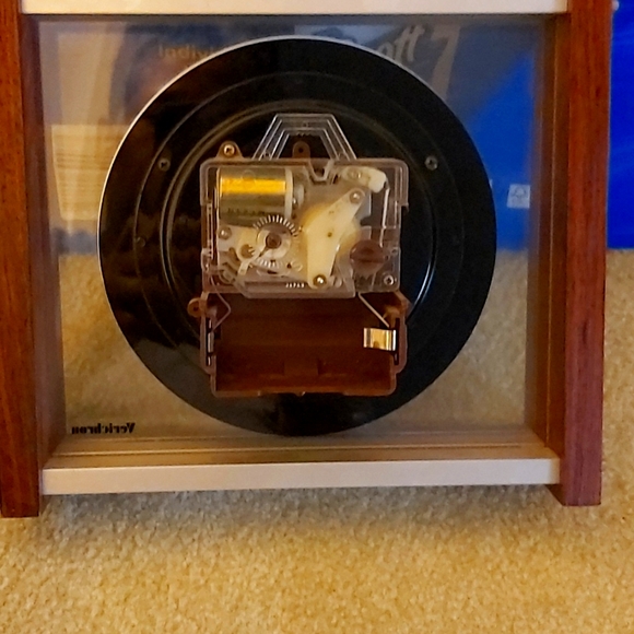 Verichron | Accents | Vintage Verichron Wooden Mantelpiece Clock Quartz ...